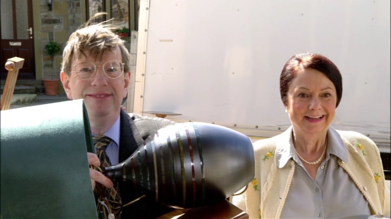 Sarah Thomas - actress - biography, photo, best movies and TV shows