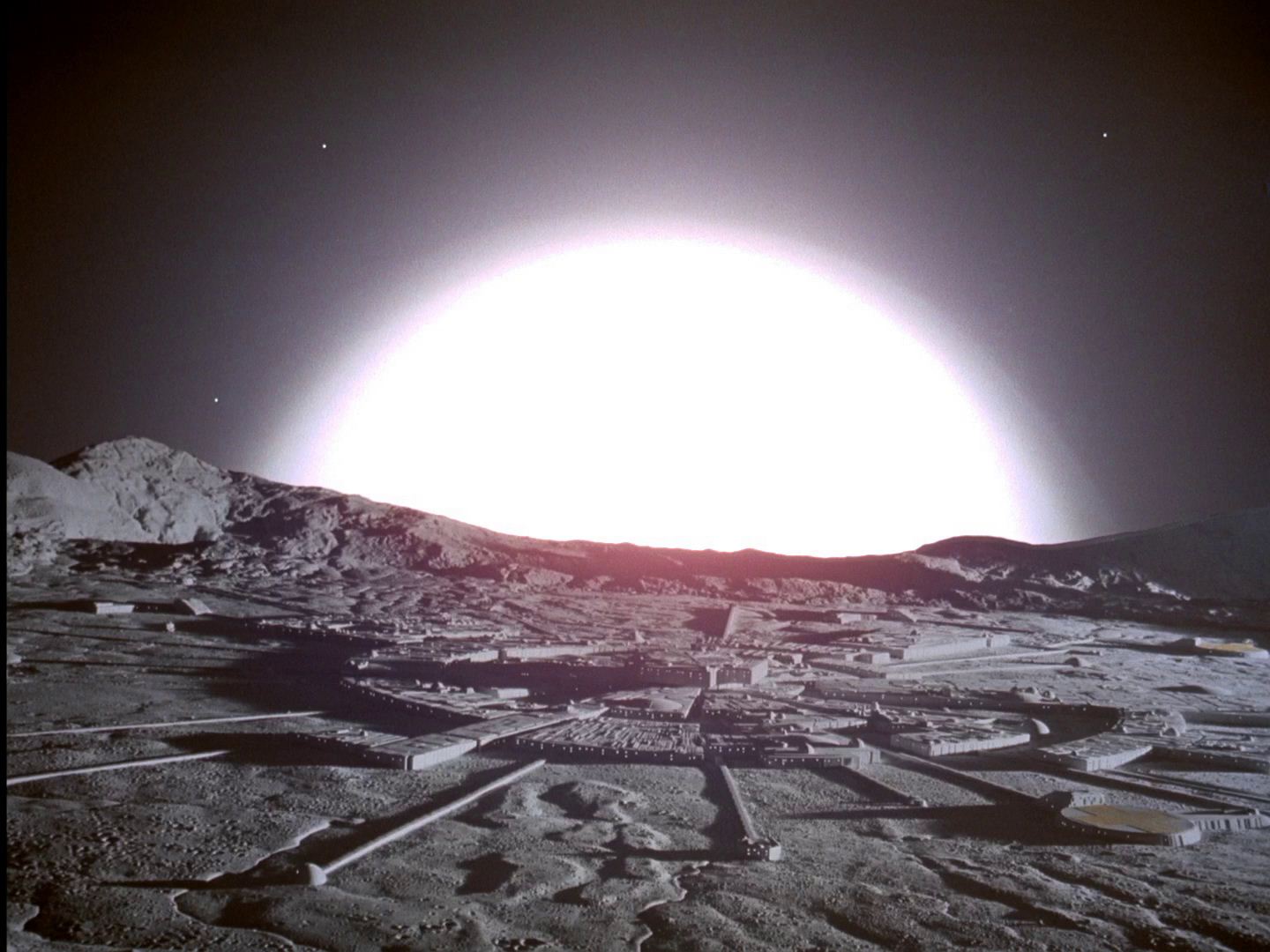 Space: 1999 (series, 1975 – 1977)