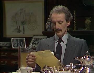 Hugh Fraser - actor - biography, photo, best movies and TV shows