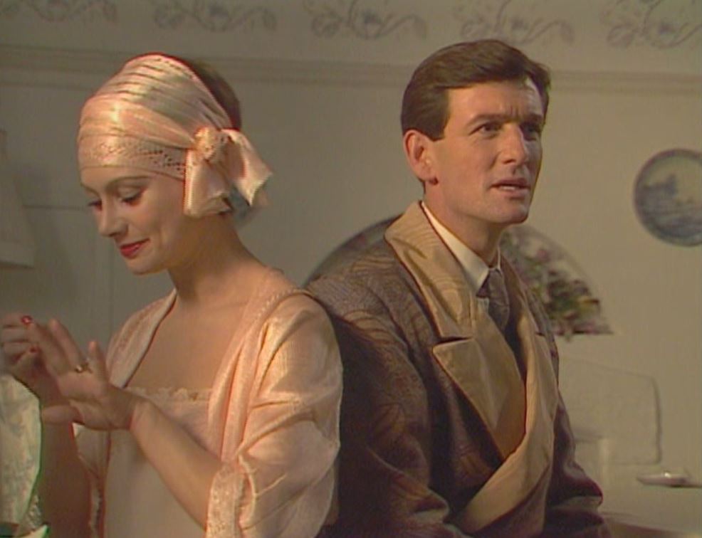 James Warwick - actor - biography, photo, best movies and TV shows