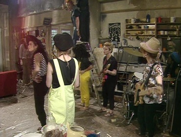 The Young Ones (series, 1982 – 1984)
