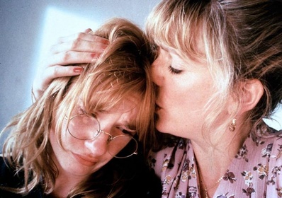 Life Is Sweet (movie, 1990)