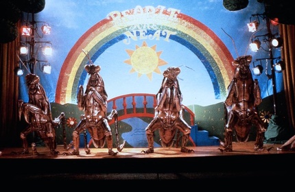 Meet the Applegates (movie, 1990)