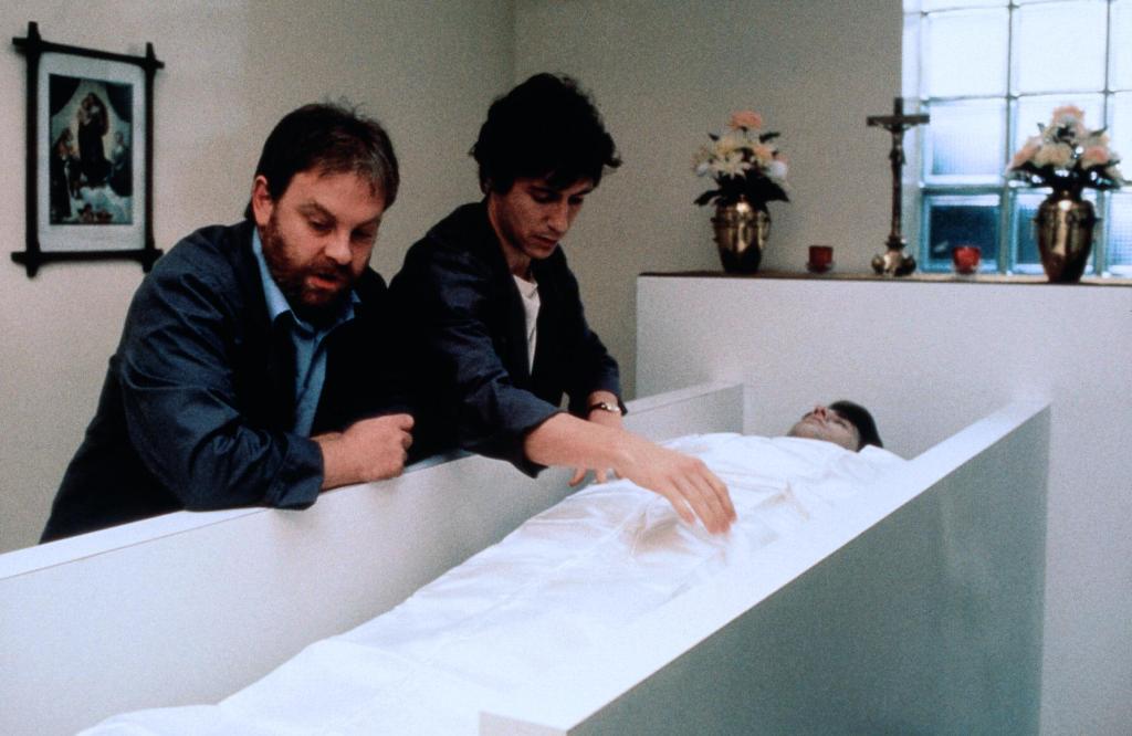 Paper Mask (movie, 1990)