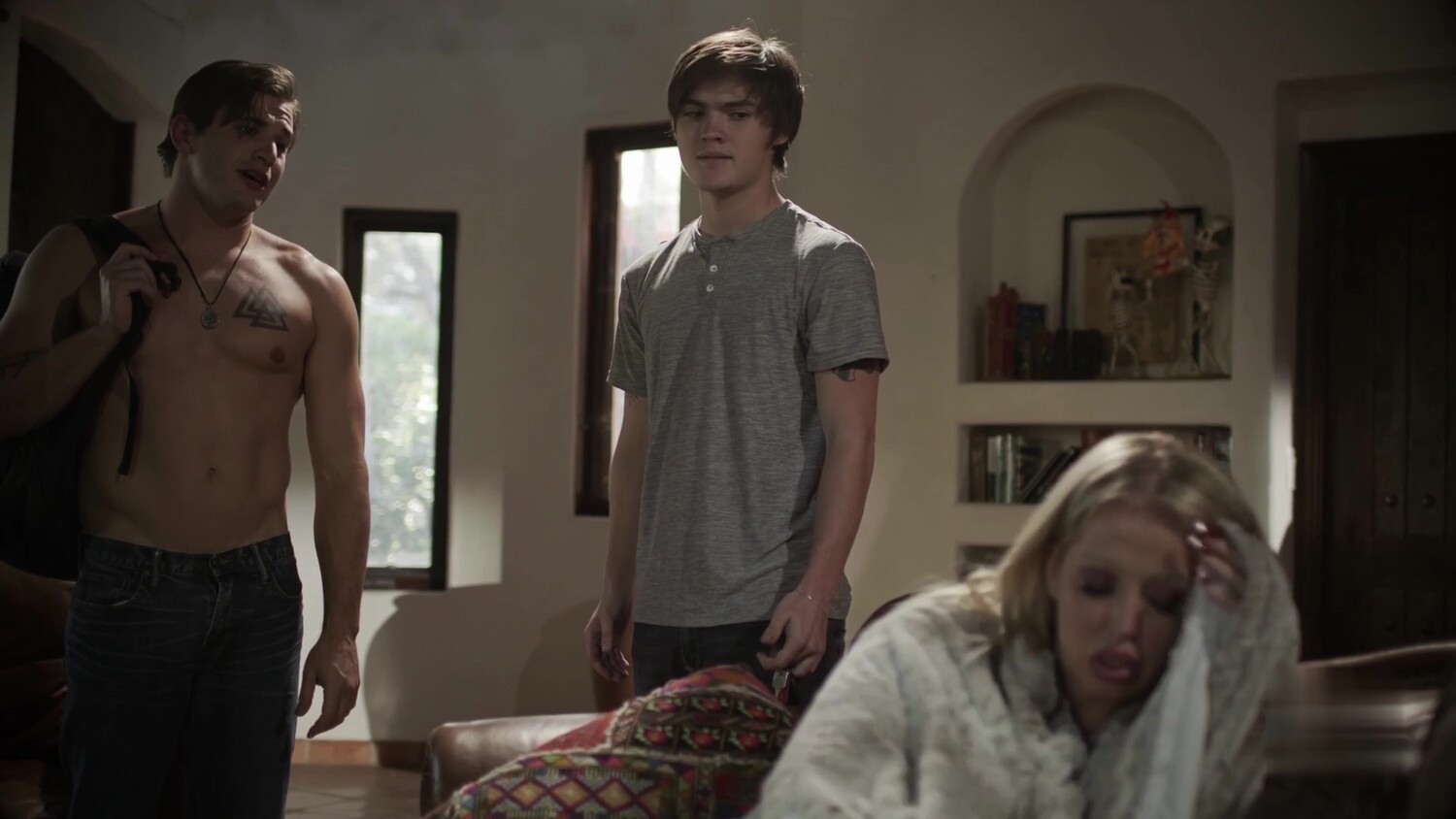 Helping Out Mom (movie, 2022)