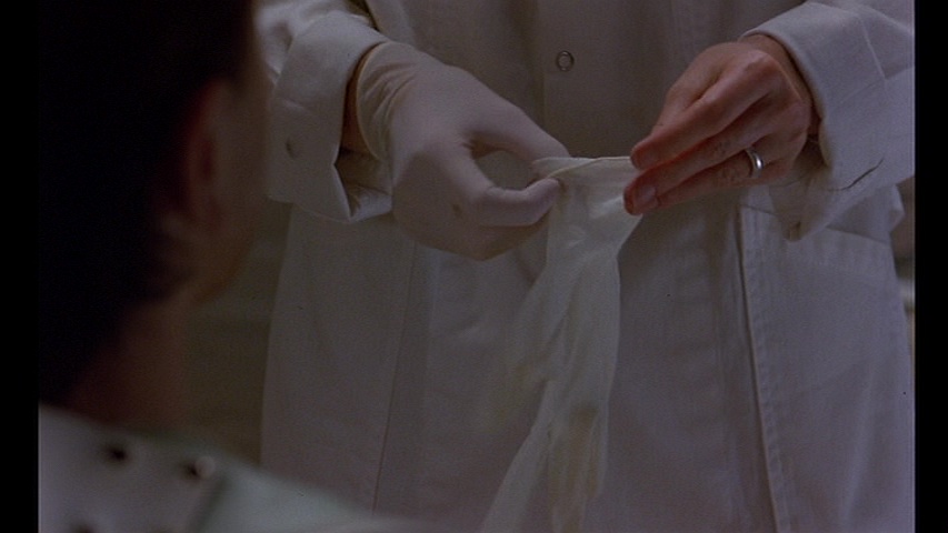 Captives (movie, 1994)