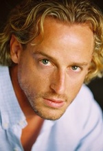 Cast - Almost Paradise (2020 – 2023)