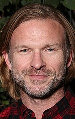 Cast - Color Out of Space (2019)