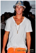 Cast - Never Back Down (2008)