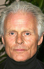 Cast - MacGyver (2016 – 2021)