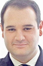 Close to the Horizon (movie, 2019) — Actors, Trailers, Photos