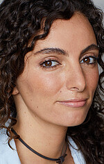 Tinder in Real Life - Irl (1 season, 1 series - S01E01)