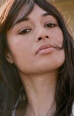 Cast - A Royal in Paradise (2023)