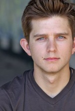 Cast - Odd Thomas (2013)