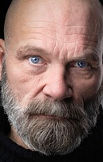 Cast - King Arthur: Legend of the Sword (2017)