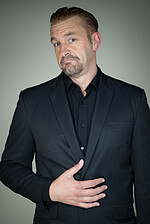 Cast - The Queen of Flow