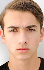 Cast - The 5th Wave (2016)