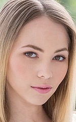 Cast - Exxxtra Small (2012 – ...)