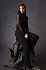 Cast - Meet Me Under the Mistletoe (2023)