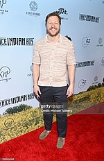 Cast - Finance Bros (2 season, 10 series - S02E10) - Elsbeth