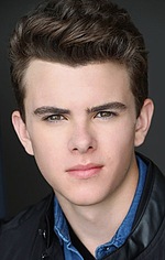 Cast - The Expanding Universe of Ashley Garcia (2020)