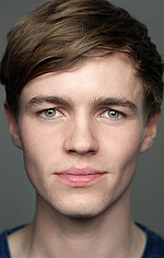 Episode #1.1 - Yr Amgueddfa (1 season, 1 series - S01E01)