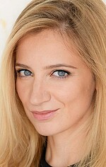 Surrender to My Dominant Doctor (mini-series, 2025 – ...)