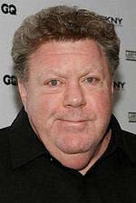 Cast - Trapped in Paradise (1994)