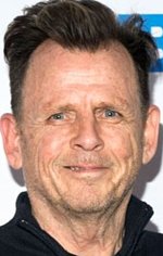 Cast - A Nightmare on Elm Street Part 2: Freddy's Revenge (1985)