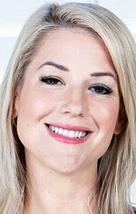 Mom's Helping Hand (movie, 2021)