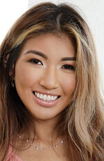 Cast - Exxxtra Small (2012 – ...)