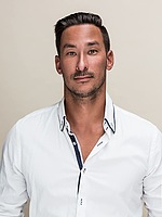 Cast - The Bureau of Magical Things (2018 – ...)