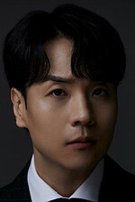 Cast - I'm Not a Robot