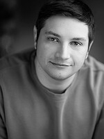 Episodes - The Divorced Navy Queen Awakens