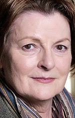 Cast - Hidden Depths (1 season, 1 series - S01E01) - Vera