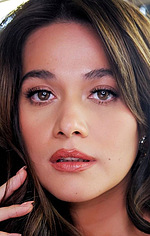 Cast - Four Sisters and a Wedding (2013)