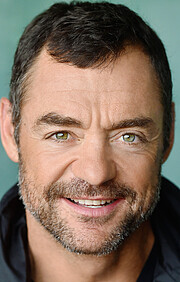 David S. Lee - actor, writer, producer, dubbing: english