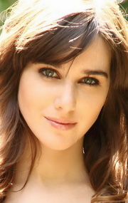 Stills - María Abadi