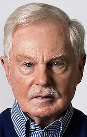 Derek Jacobi - actor, producer, dubbing: english