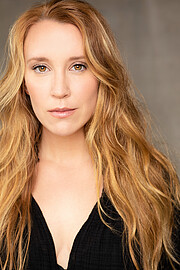 Katelyn Gault - actress, producer, dubbing: english