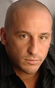 Дэйл Павински - актёр, режиссёр, сценарист, монтажёр, оператор, продюсер