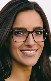 Sarah Schachner - composer - biography, photo, best movies and TV shows