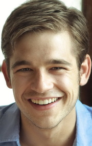 Jason Ralph - actor - biography, photo, best movies and TV shows