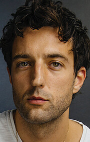 Zachary Mooren - actor, director, writer, producer, dubbing: english