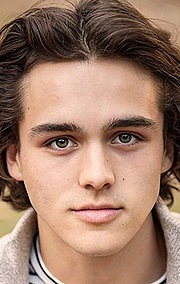 Charlie Gillespie - actor - biography, photo, best movies and TV shows