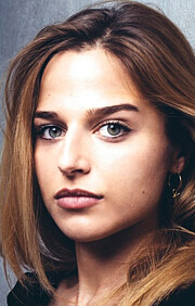 Stephanie Nur - actress - biography, photo, best movies and TV shows