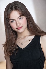 Chloe Avakian - actress - biography, photo, best movies and TV shows