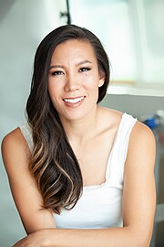 Weixin Le - actress, writer, composer