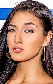 Bella Rolland - actress - biography, photo, best movies and TV shows