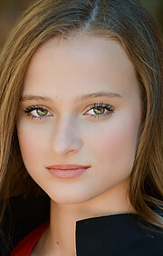 Anna Stadler - actress, writer, producer